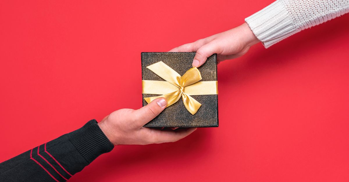 Getting LASIK as a Gift | Victoria Eye Center | Beeville - VEC2020